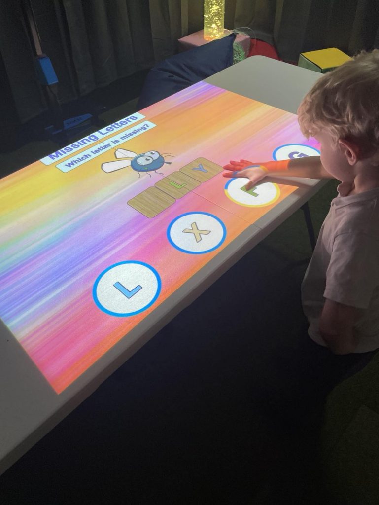 Sense Micro - Interactive projector for floor and table interaction