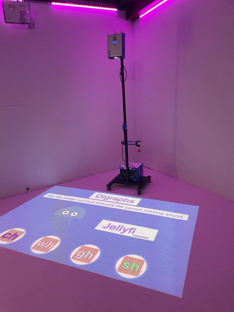 Sense Micro - Interactive projector for floor and table interaction