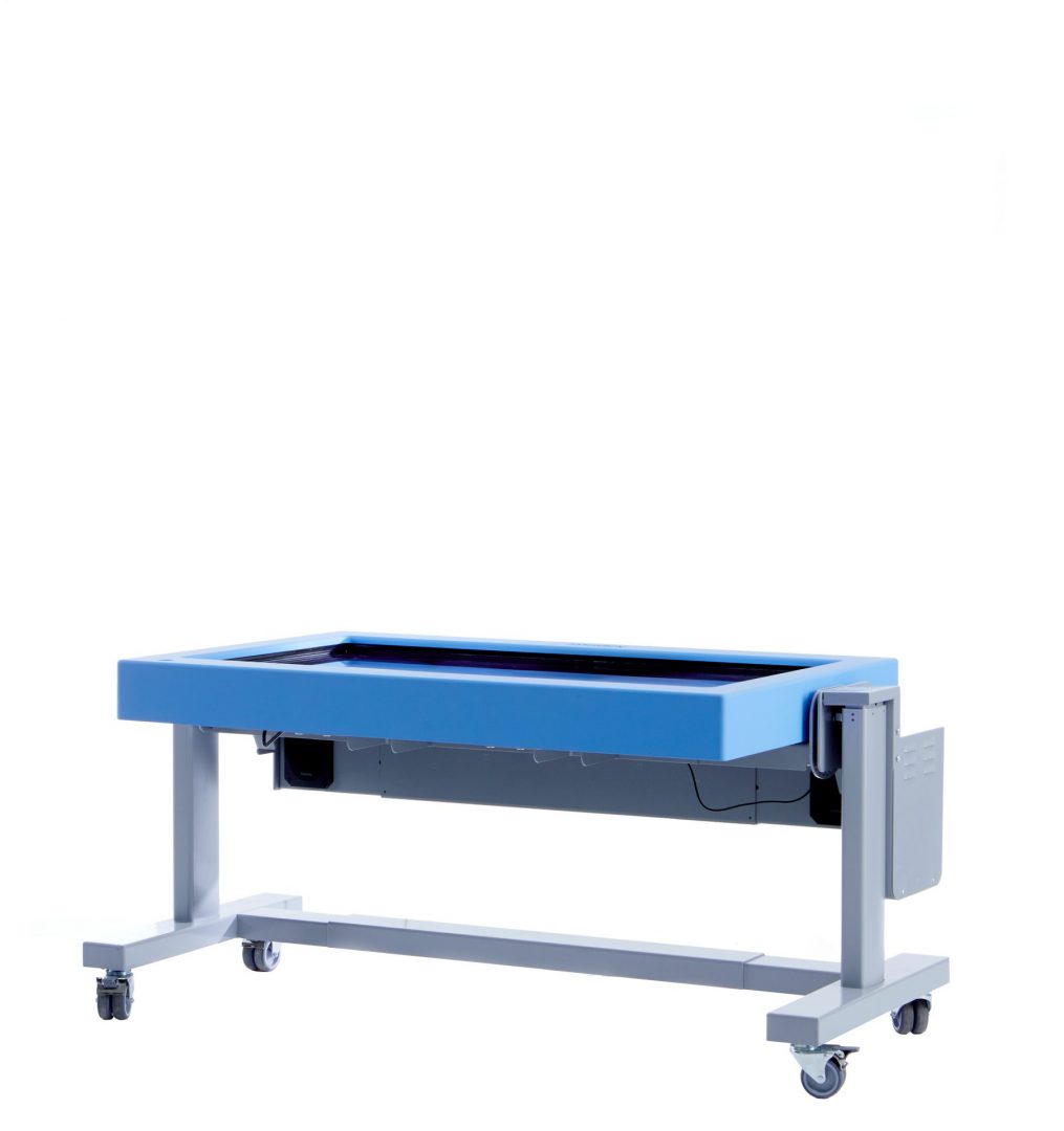 Visilift Plus - Height adjustable multi touch screen solution with tilt