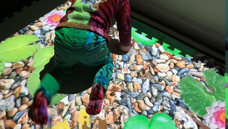 Sense Micro - Interactive projector for floor and table interaction